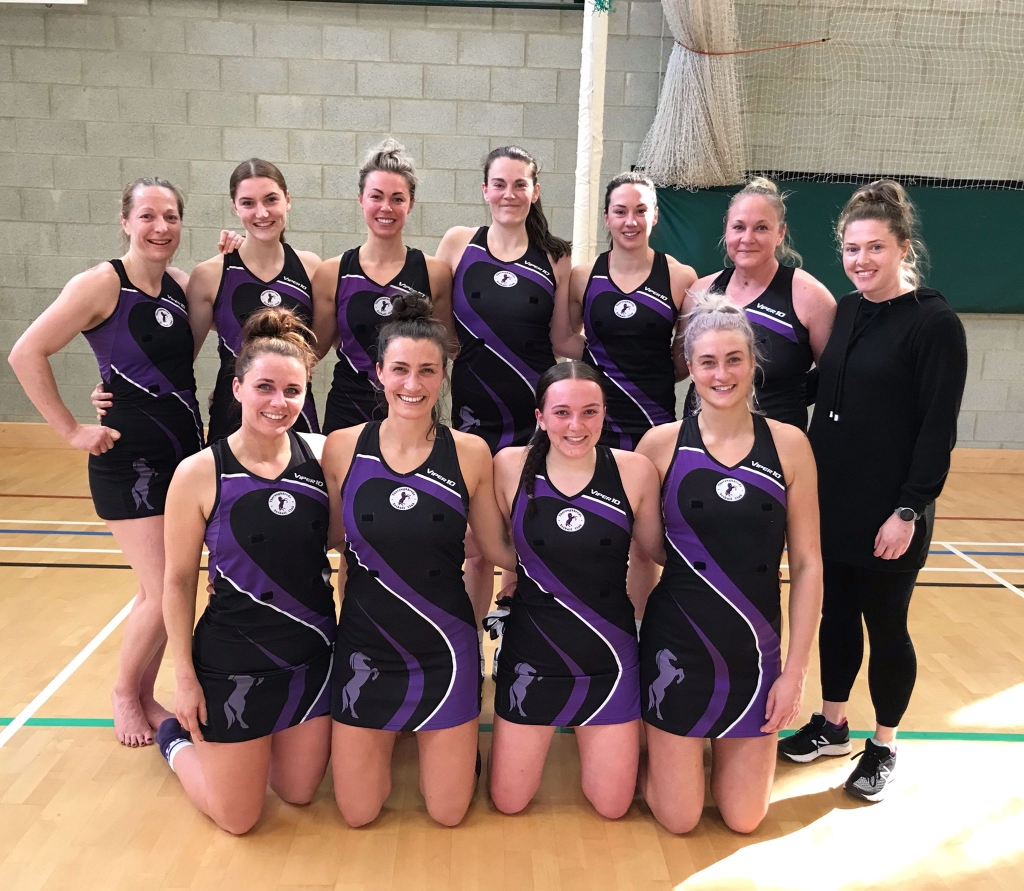 Thoroughbreds Netball Club - County and Regional level Netball Team